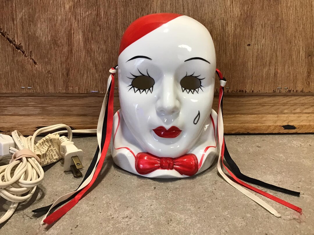 Vintage Art Deco Red and White French Pantomime Character Pierrot Mime ...
