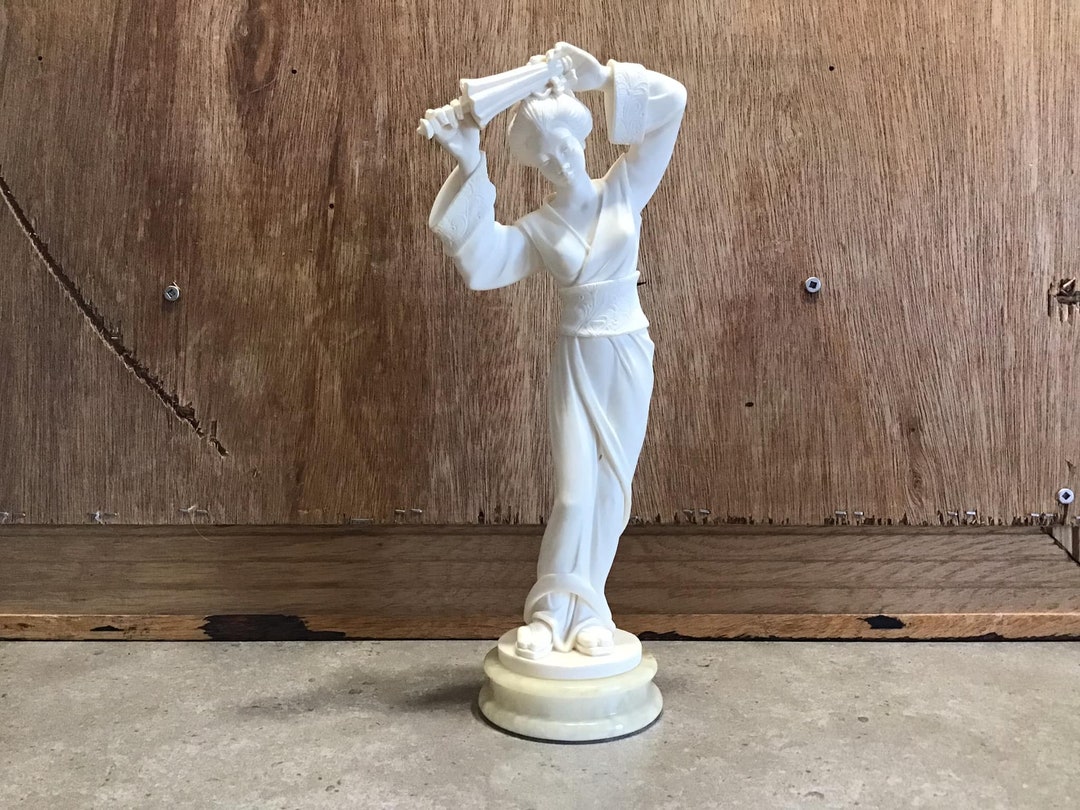 Geisha Figure Made in Italy - Etsy