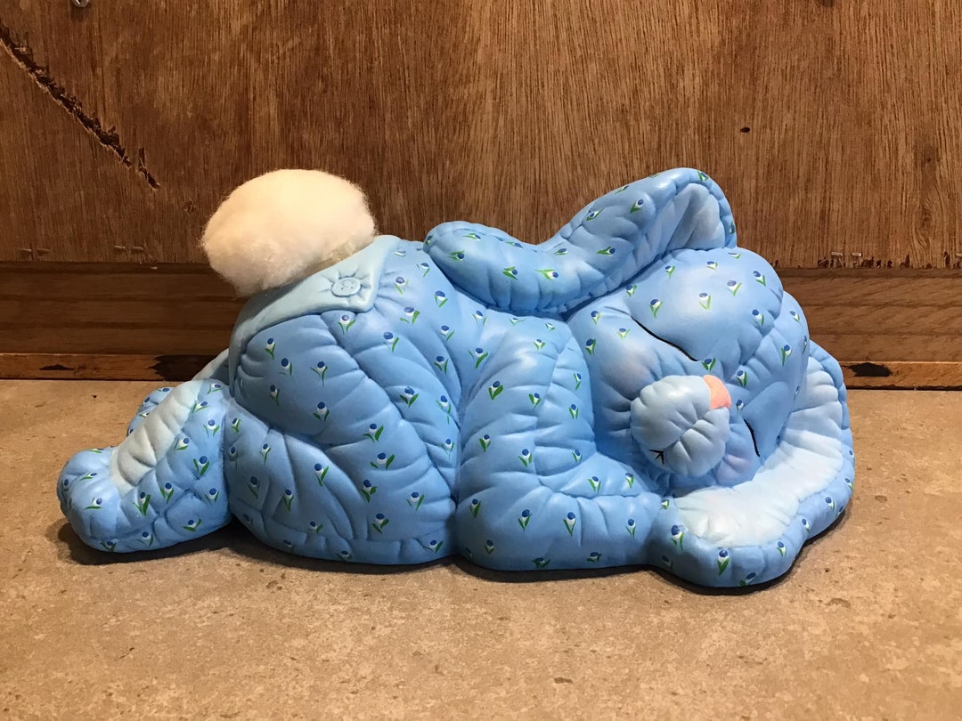 Vintage 1986 Dona's Molds Inc Ceramic Bunny Rabbit Sleeping Blue and ...