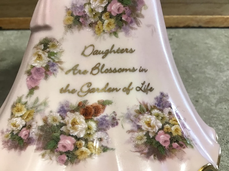 Lena Liu’s Figurine, Elegant Era, Daughter Are Blossoms, Bouquets of ...