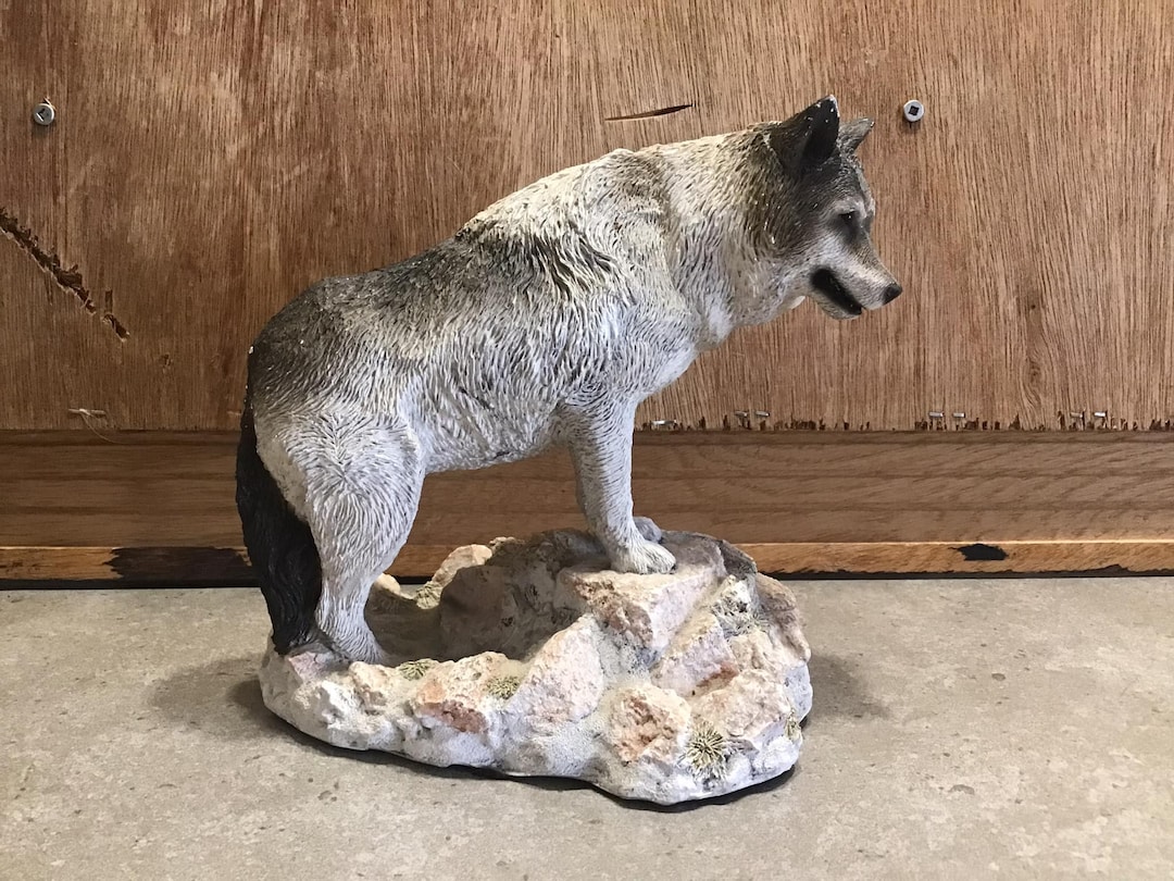 Vintage Living Stone Wolf Figurine: Lookout II, Made in USA - Etsy