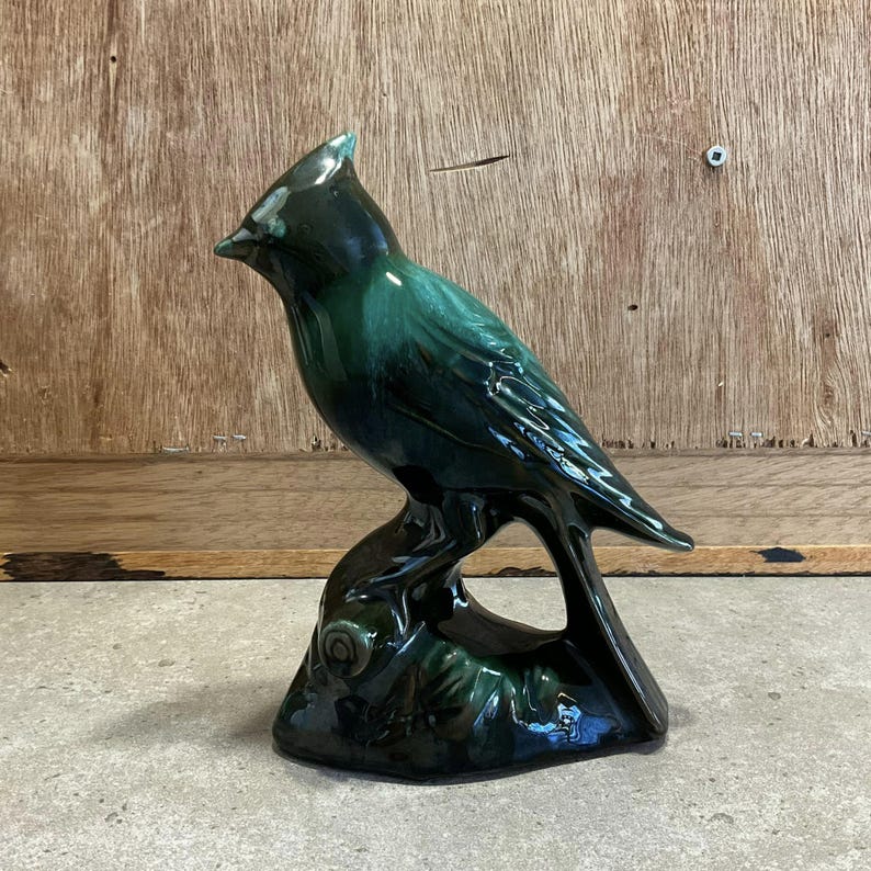Blue Mountain Pottery Jay Figurine, Bird Figurine, Black and Green ...