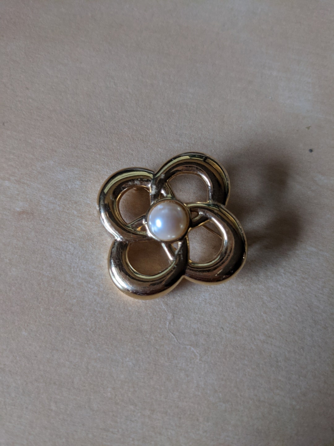 Vintage Monet Brooch Gold Tone Clover Inspired Infinity Circle And Faux ...