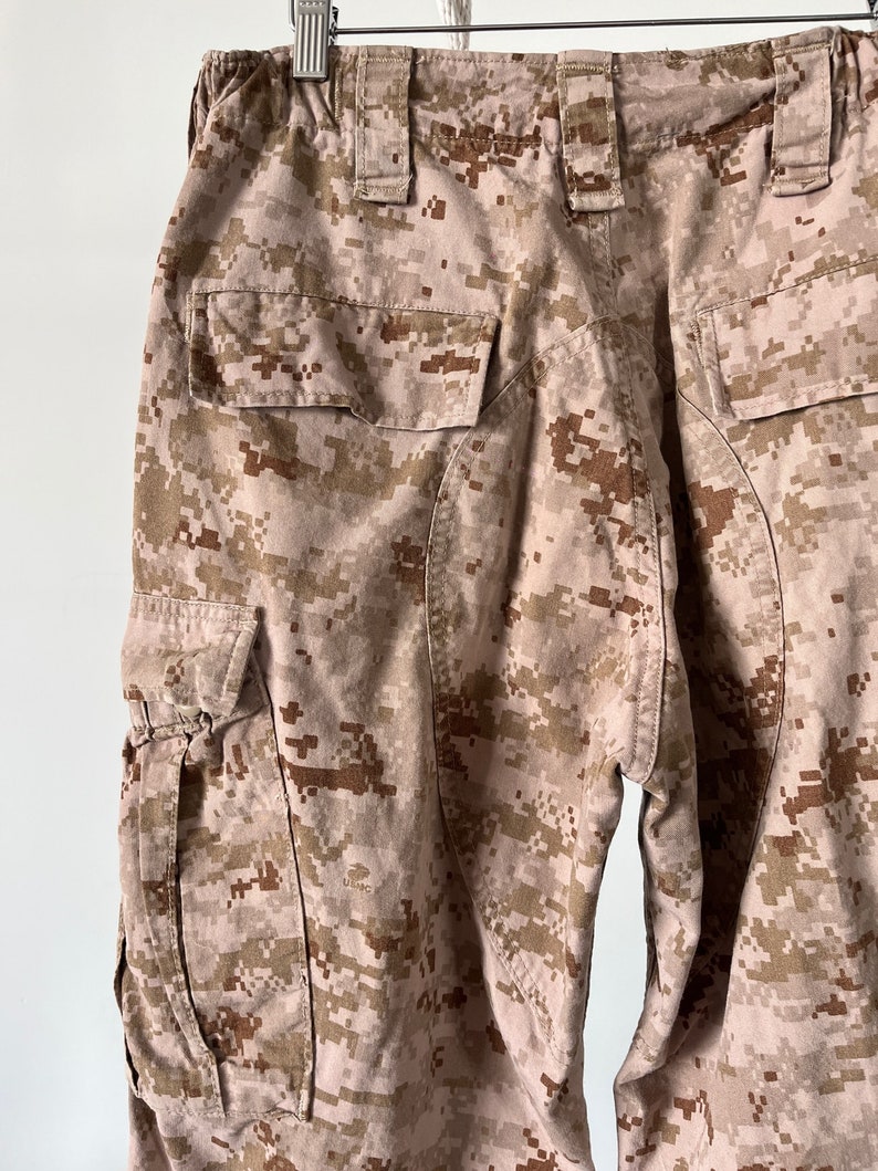 Vintage USMC Camo Military Combat Ensemble Trousers Desert MARPAT, Made ...