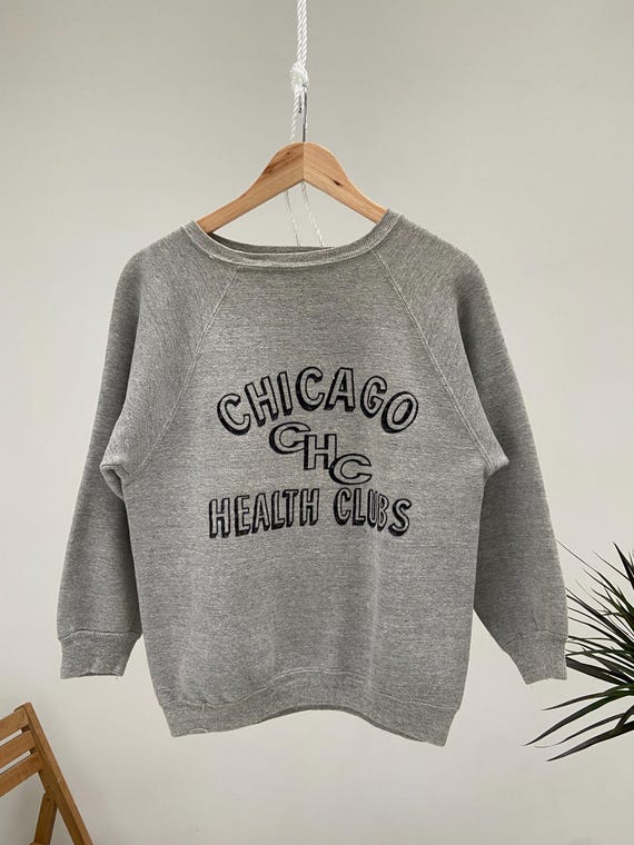 Vintage 1960s Flocked Raglan Chicago Health Club Grey… - Gem