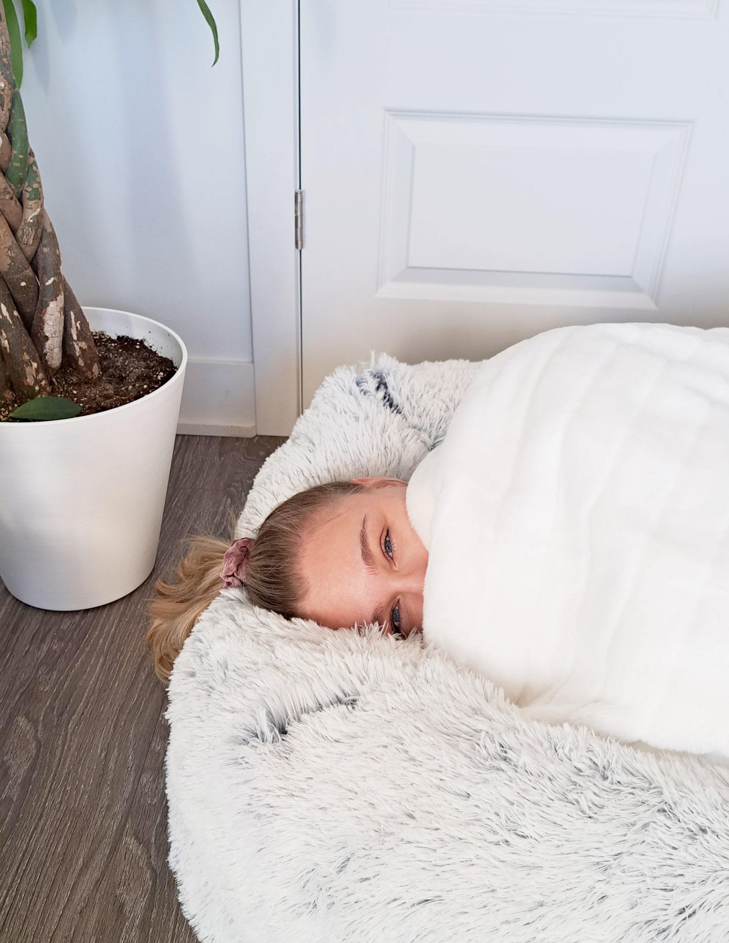 Human Dog Bed - Cozy Giant Dog Bed for Humans - Extra Large Anti ...