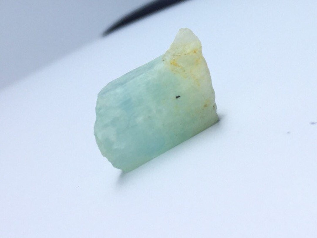 Raw Beryl Crystal Natural Rough Gemstone, July Birthstone 18x12mm - Etsy