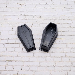 Miniature Coffin,tiny Casket,halloween Miniatures,dollhouse Halloween ...
