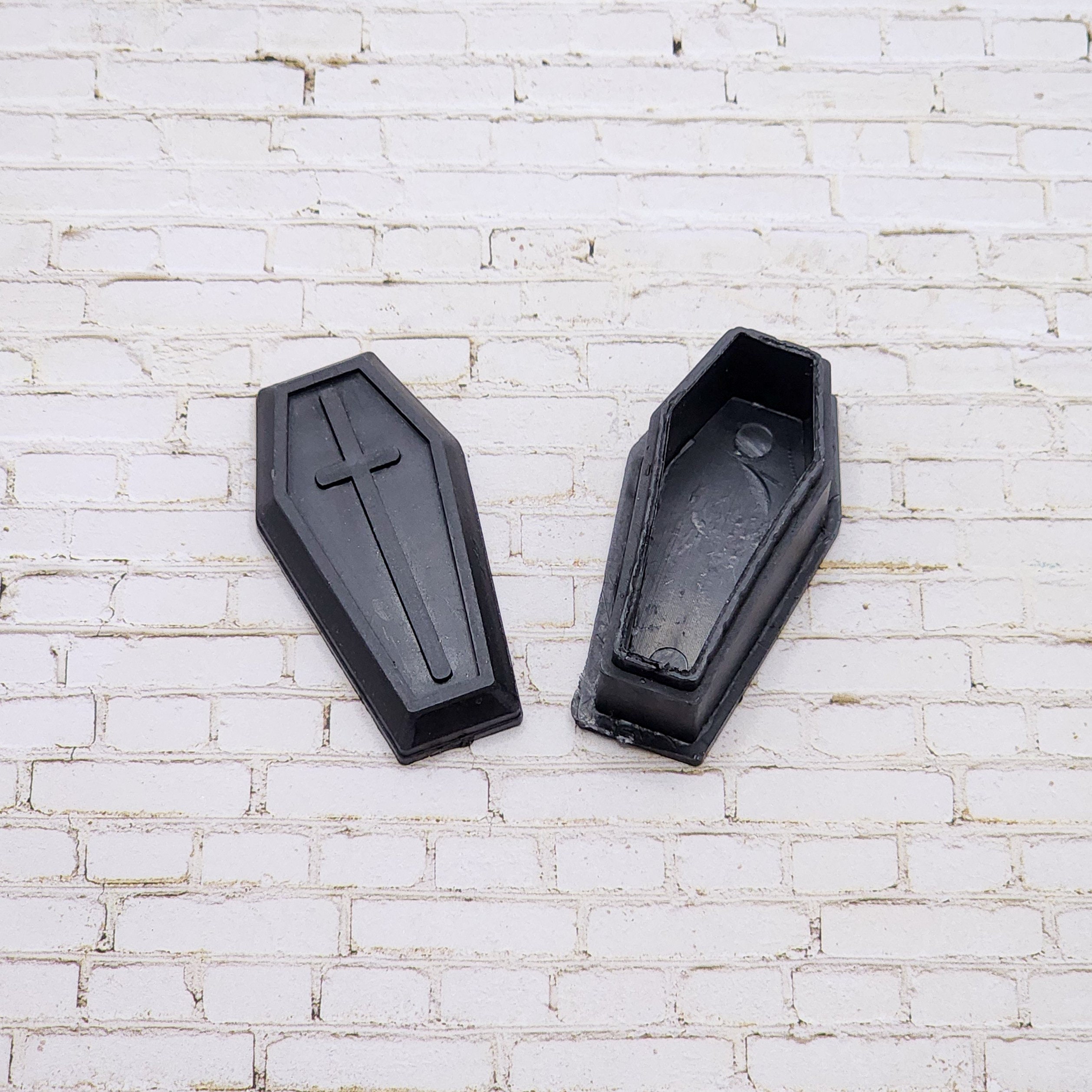 Miniature Coffin,tiny Casket,halloween Miniatures,dollhouse Halloween ...