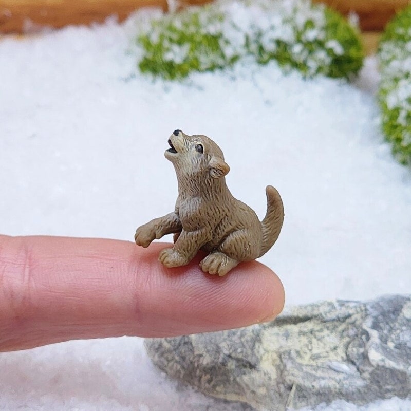 Wolf Figurine - Etsy