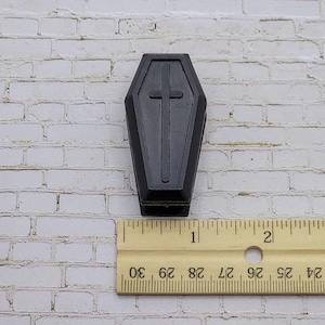 Miniature Coffin,tiny Casket,halloween Miniatures,dollhouse Halloween ...