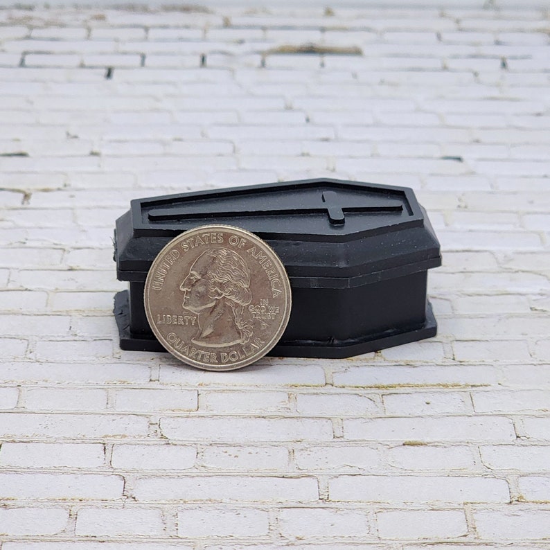 Miniature Coffin,tiny Casket,halloween Miniatures,dollhouse Halloween ...