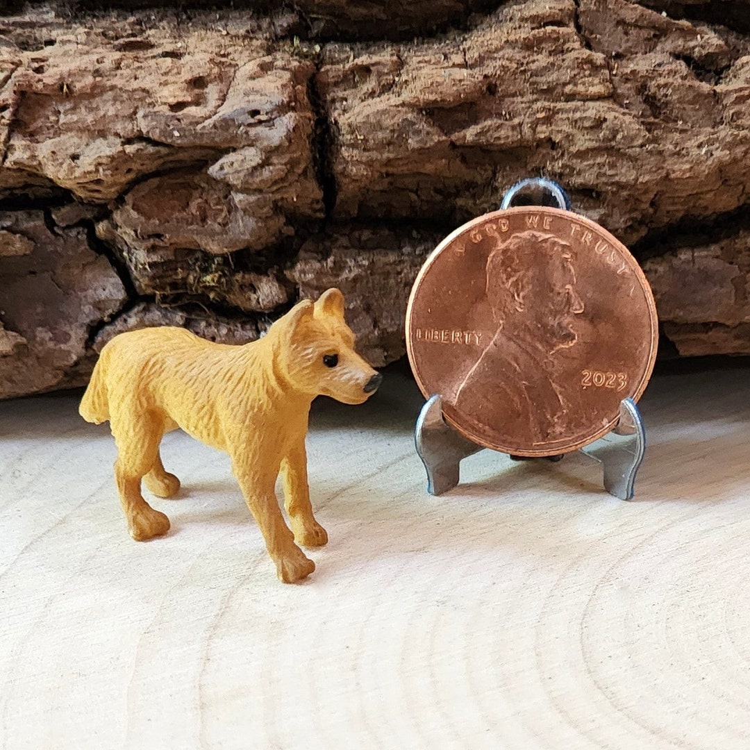 Tiny Dingo,dog,miniature Dingo Figurine,micro Animals,dollhouse ...