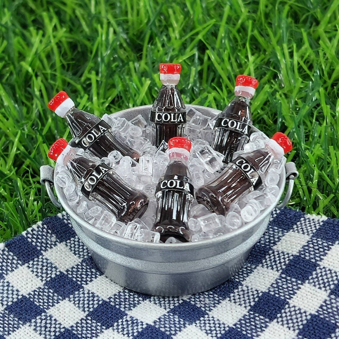 Miniature Tub of Loose Ice With Soda Bottlesdollhouse - Etsy