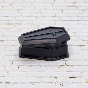 Miniature Coffin,tiny Casket,halloween Miniatures,dollhouse Halloween ...