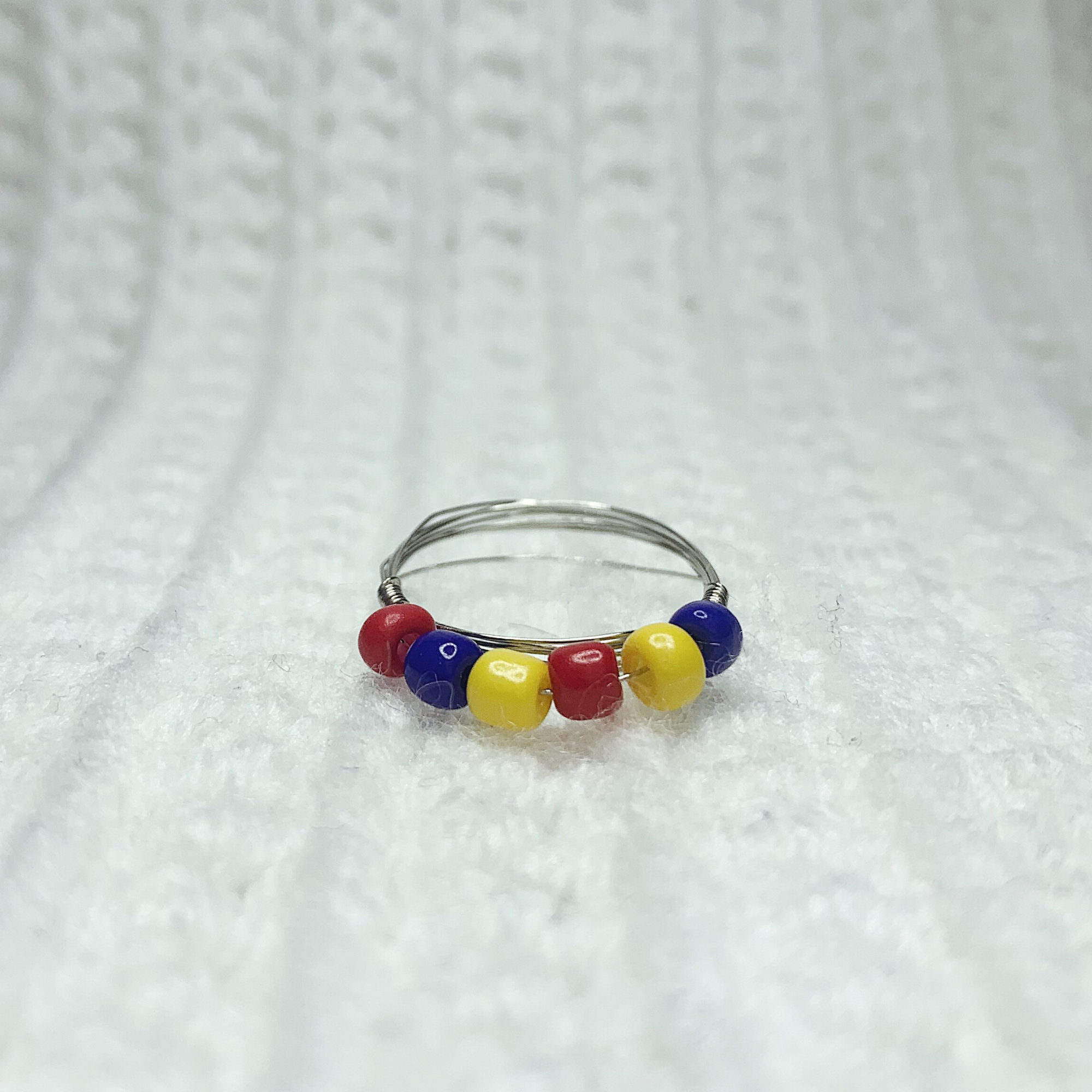 Friends Inspired Fidget Bead Wire Ring/wire Ring/gold Wire - Etsy