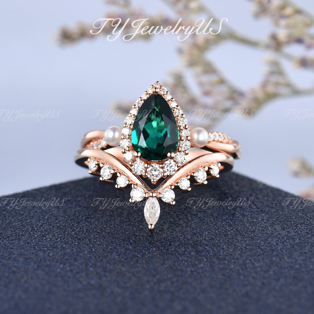 Pear Shaped Emerald Engagement Ring Set Yellow Gold Lab Emerald Antique ...
