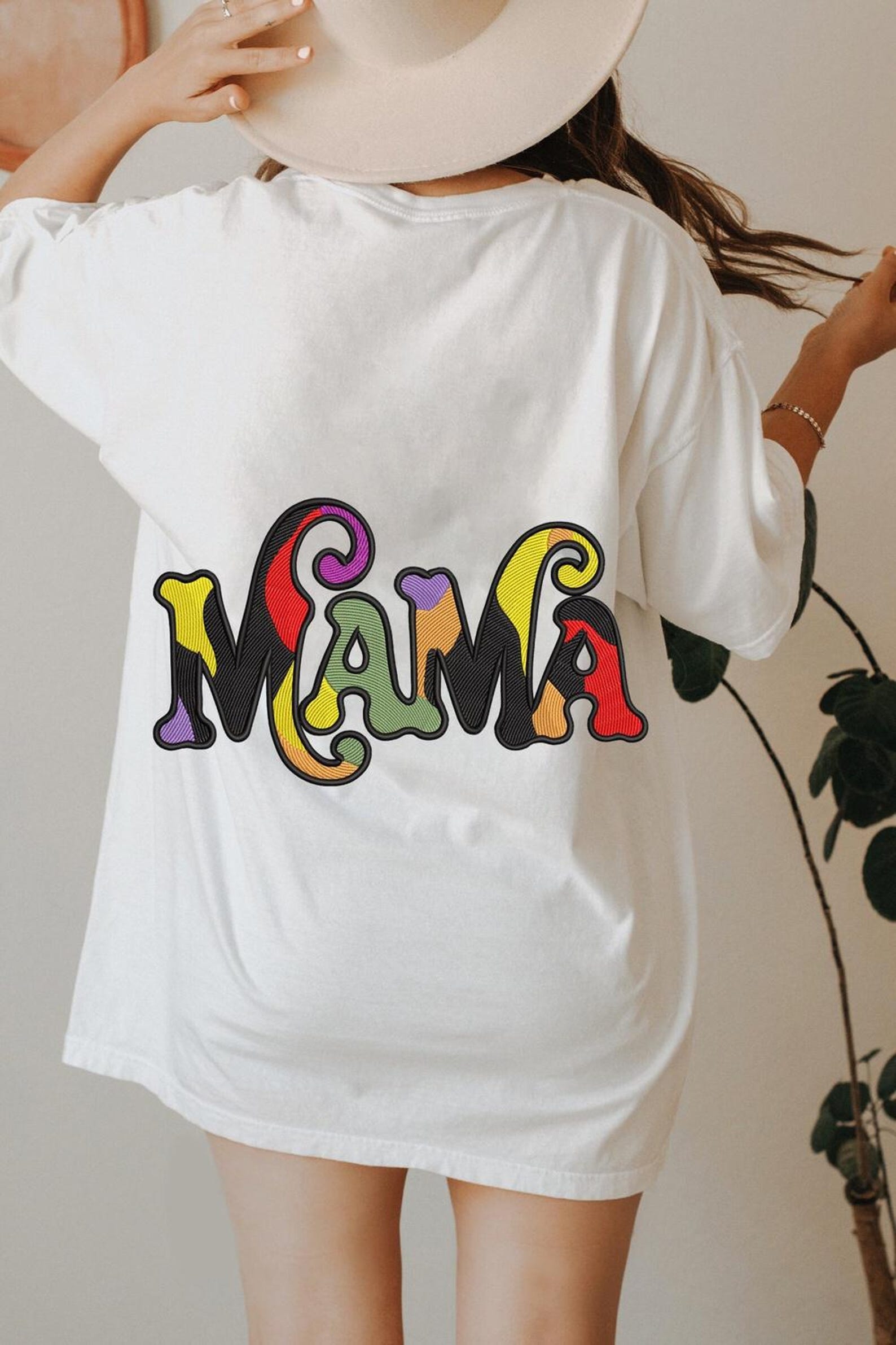 Mama Embroidery Design, Bold Outline 1970s Font, Groovy Mom Lettering ...