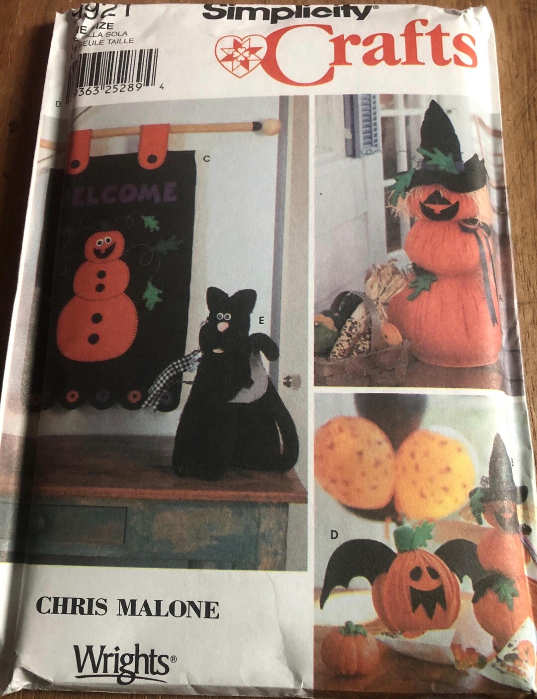 Simplicity Pattern 9921 Felt Halloween Decorations Pumpkin Bats Cats ...