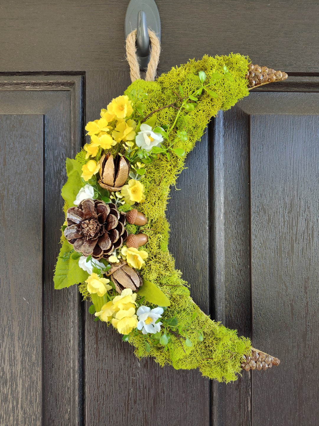 Crescent Moon Wreath, Spring Wreath, Crescent Moon With Moss & Flowers ...