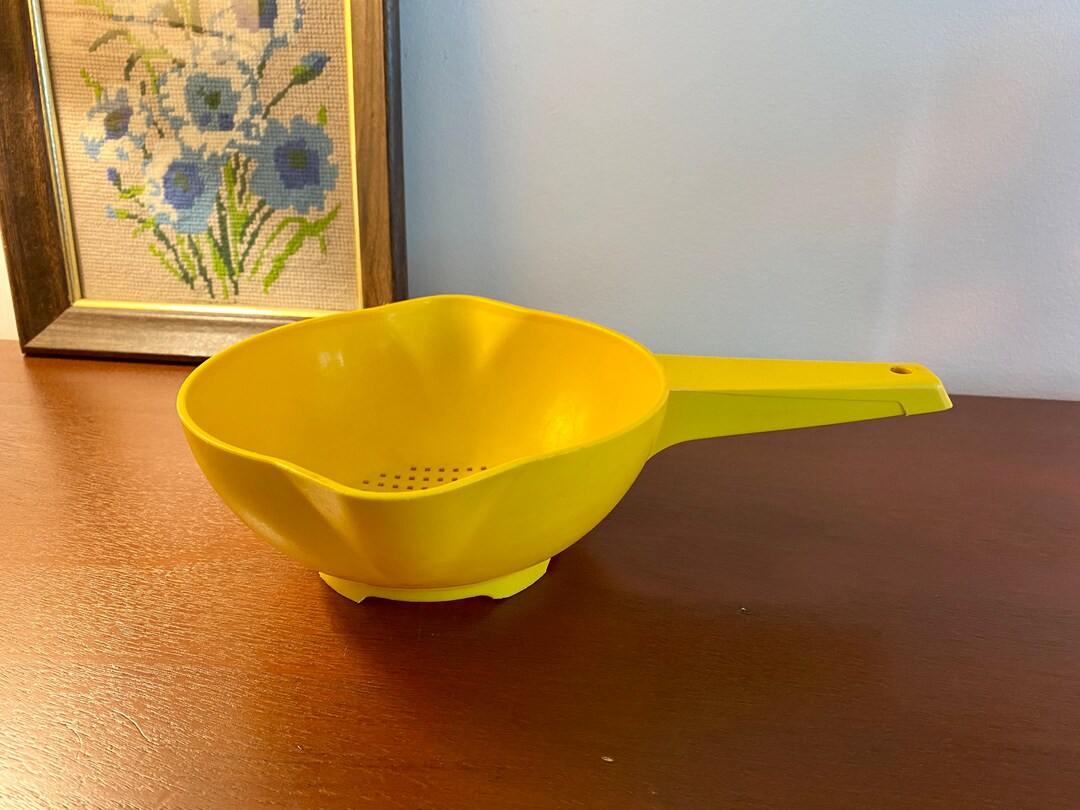 Vintage Tupperware Bright Yellow Solid 1523 Small Colander Strainer ...