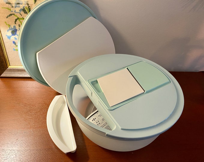 Tupperware 8 Piece Mint Green Work Set Cheese Grater Slicer W/bowl ...