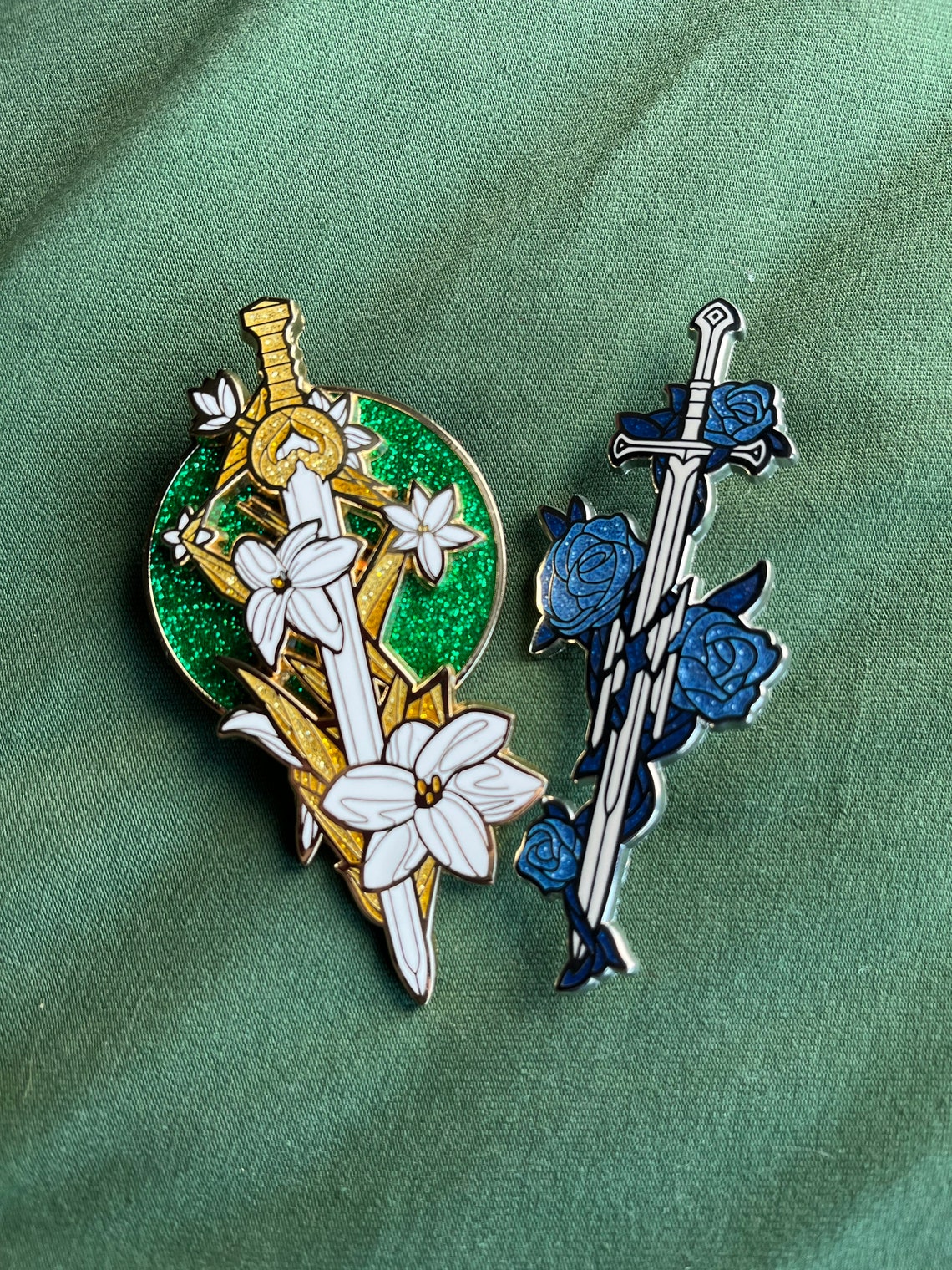 Roses of the Broken Sword 80mm Enamel Pin - Etsy