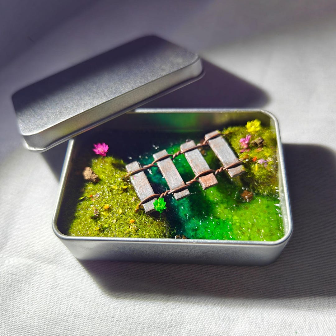 Epoxy Resin River and Bridge Glow-in-the-dark Miniatures, Stream and ...