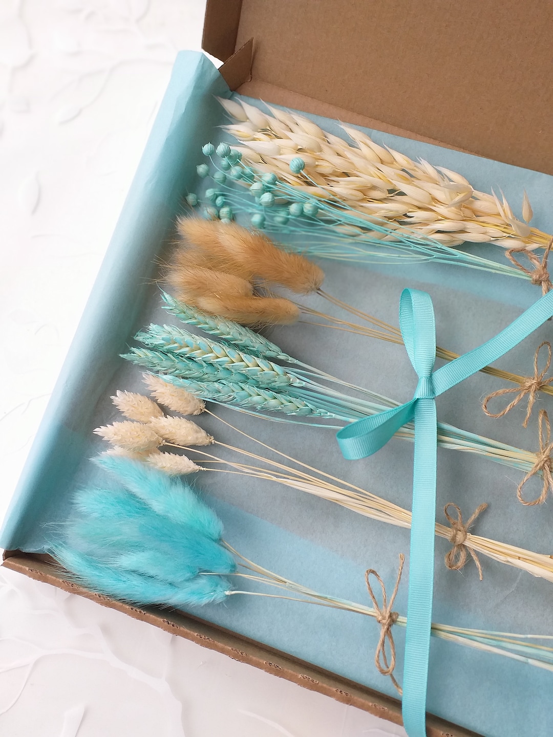 Tiffany Dried Letterbox Flower Boquet | Dried Flower Bunch | Cake ...