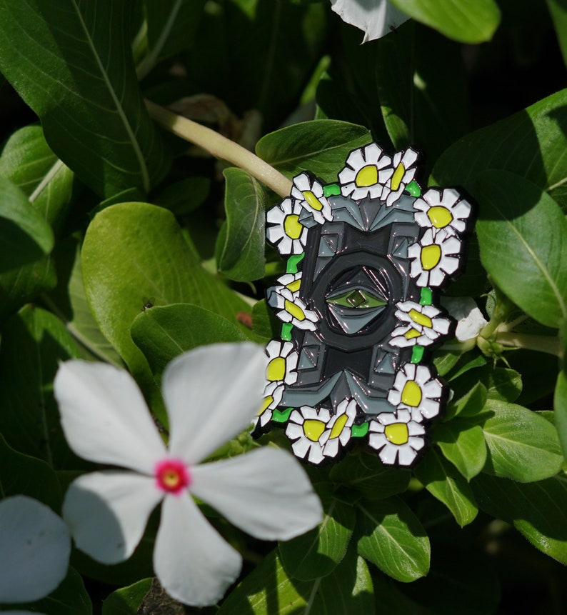 Dinhs Bulwark Osrs Pin - Etsy