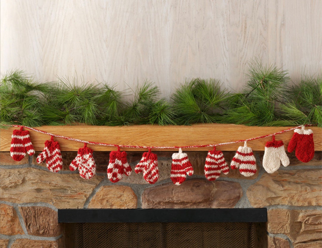 Mini Mittens Garland, Christmas Tree Decor, Mantel Decor - Etsy