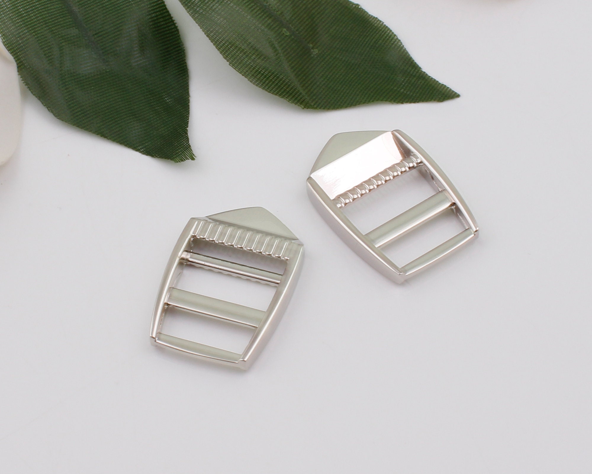 Sewing & Needlecraft Buckles 17-19mm inner metal adjuster slide buckle ...