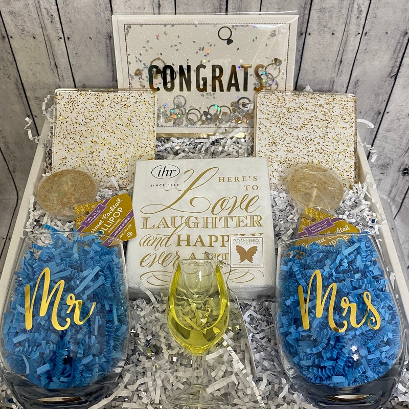 Mr and Mrs Gifts - 60+ Gift Ideas for 2024