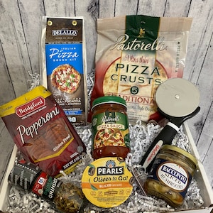 Deluxe Family Pizza Gift Box, Pizza Kit Box, Housewarming Gift, Man ...