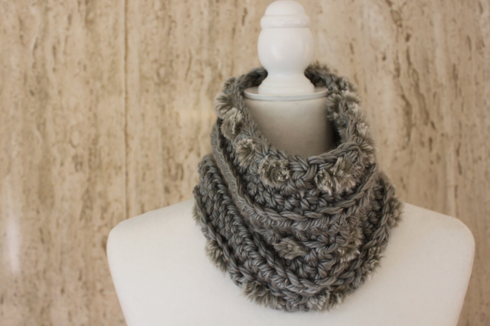 YUKI Crochet Cowl Pattern: Easy Faux Fur Design (PDF Pattern) - Etsy