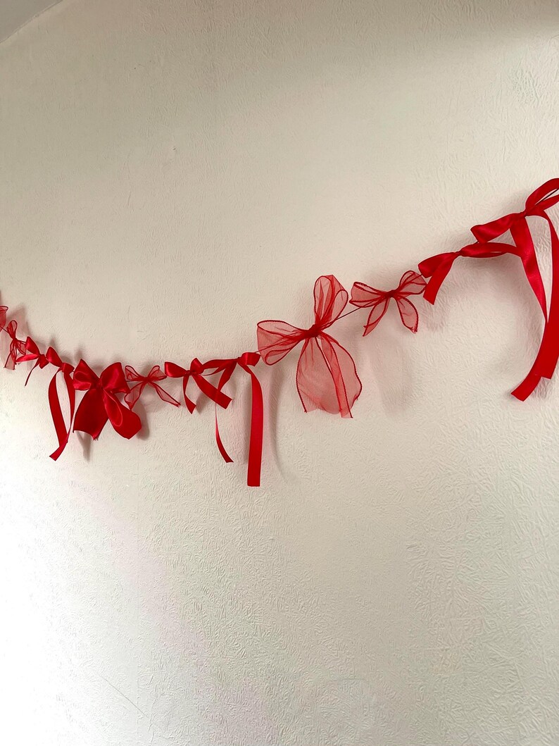 Christmas Red Ribbon Bow Garland Wall Decoration Christmas Decor Wall ...