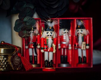 Queen's Guard Buckingham Palace Handmade Black Velvet Red - Etsy