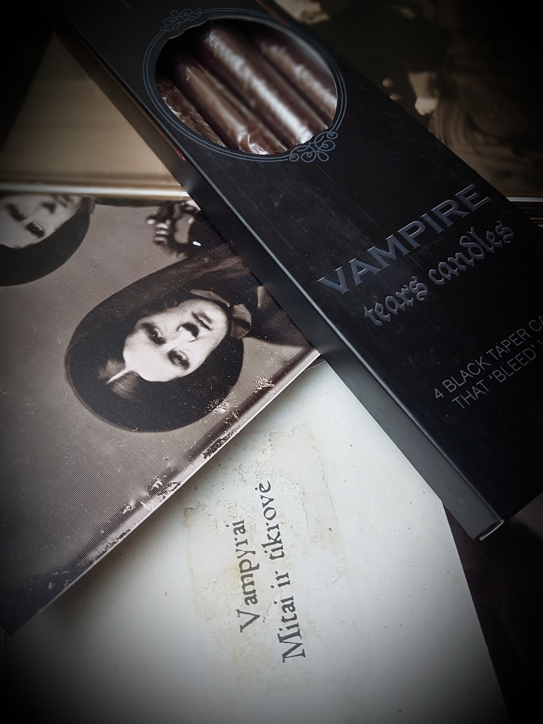 VAMPIRE TEARS CANDLES set of 4 blood crying candles vampire | Etsy