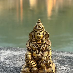 Kuber Maharaj Idol, Brass Kubera Statue. Kuber Statue, Sitting Kuvera ...
