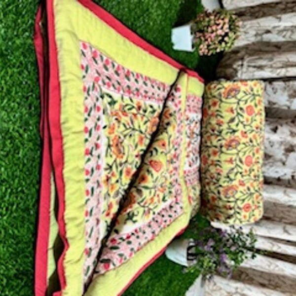 Hand Block Print Reversible Quilt Flower Pattern With Mosaic Thread ...