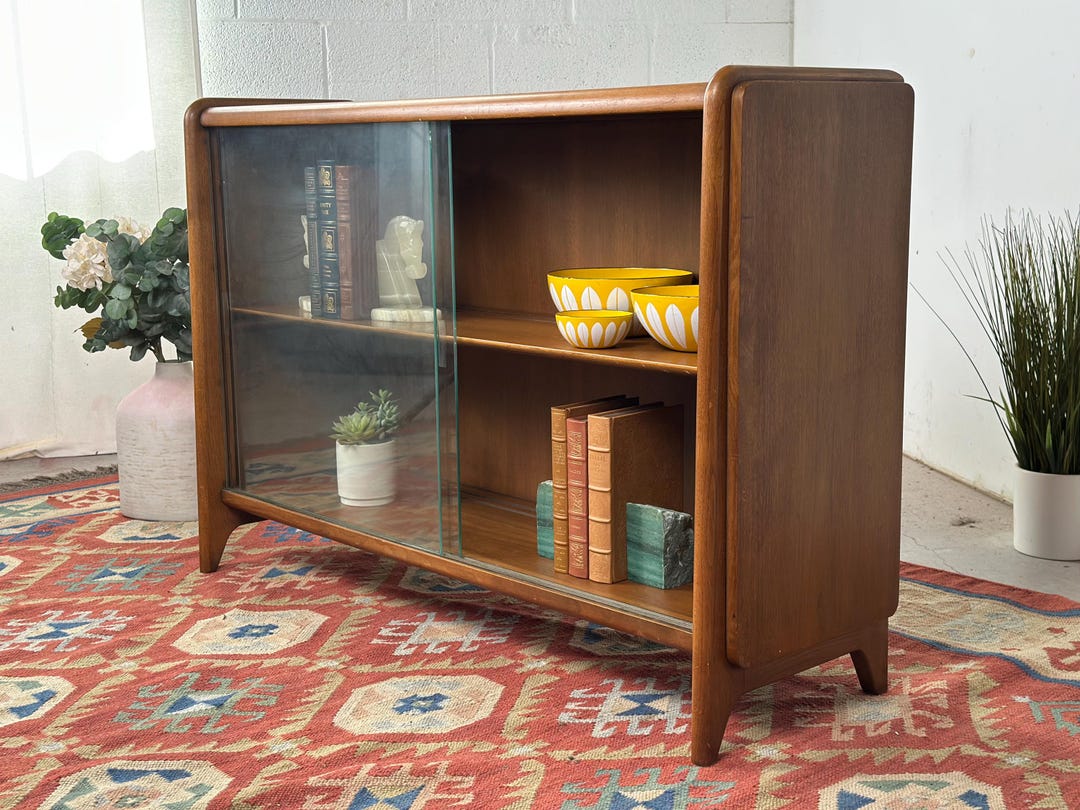 Sleek Mid-century Modern Display Case Bookcase by Drexel - Etsy