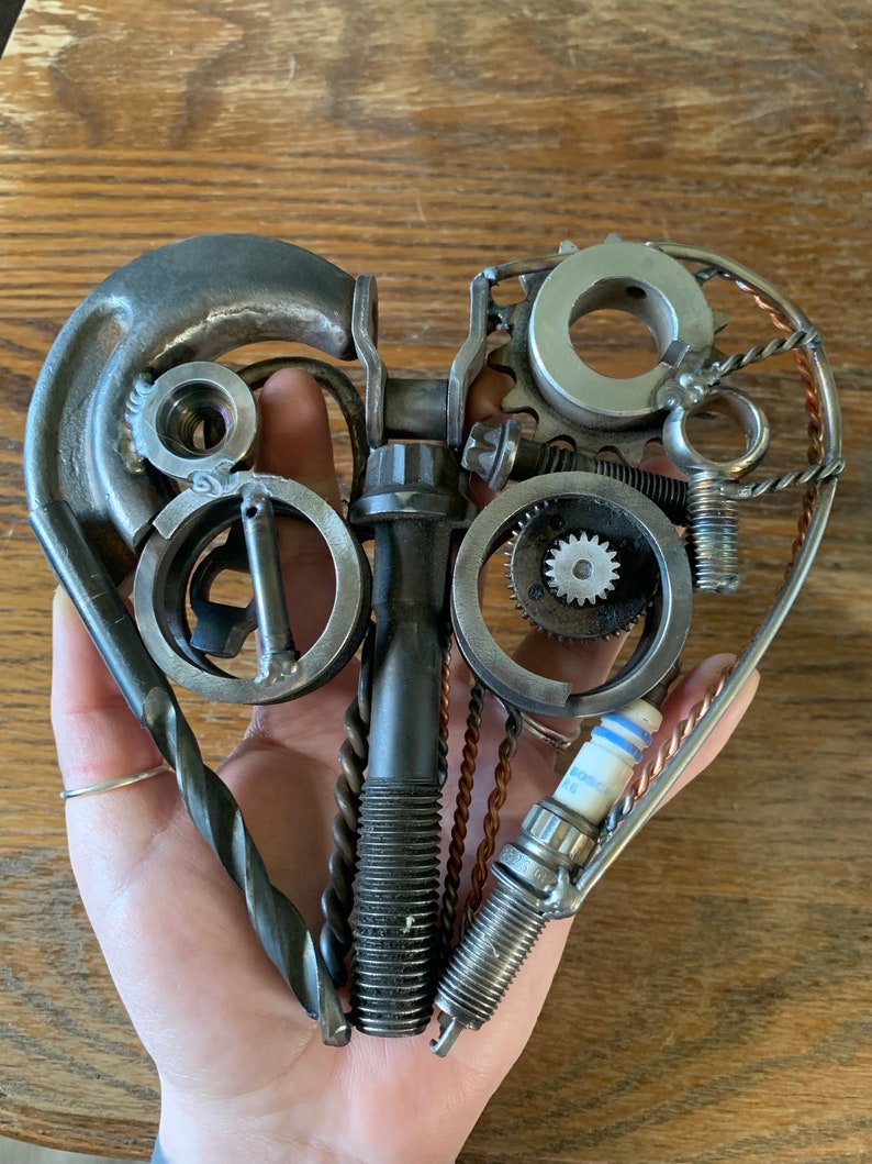 Scrap Metal Heart Sculpture Ornament, Weld Art Heart Figurine ...