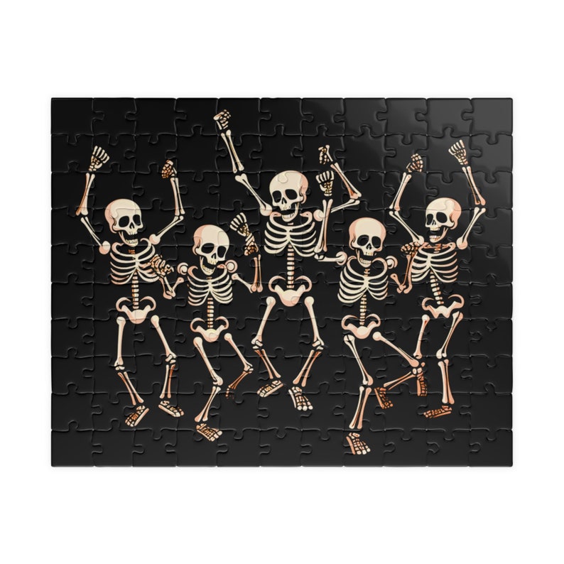 Dancing Skeletons Creepy Haunted House Skeleton Spooky Halloween Party ...