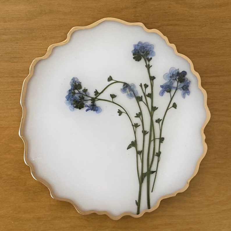 Pressed Forget Me Not Flower Resin Tray and Coasters With Gold Rim - Etsy