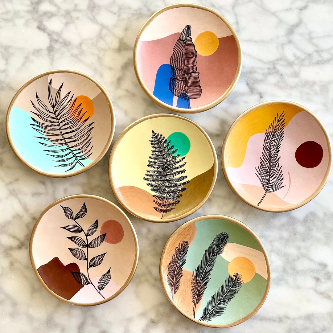 Hand Drawn Clay Plant Jewelry Dish | Nature | Boho Decor | Trinket Tray ...