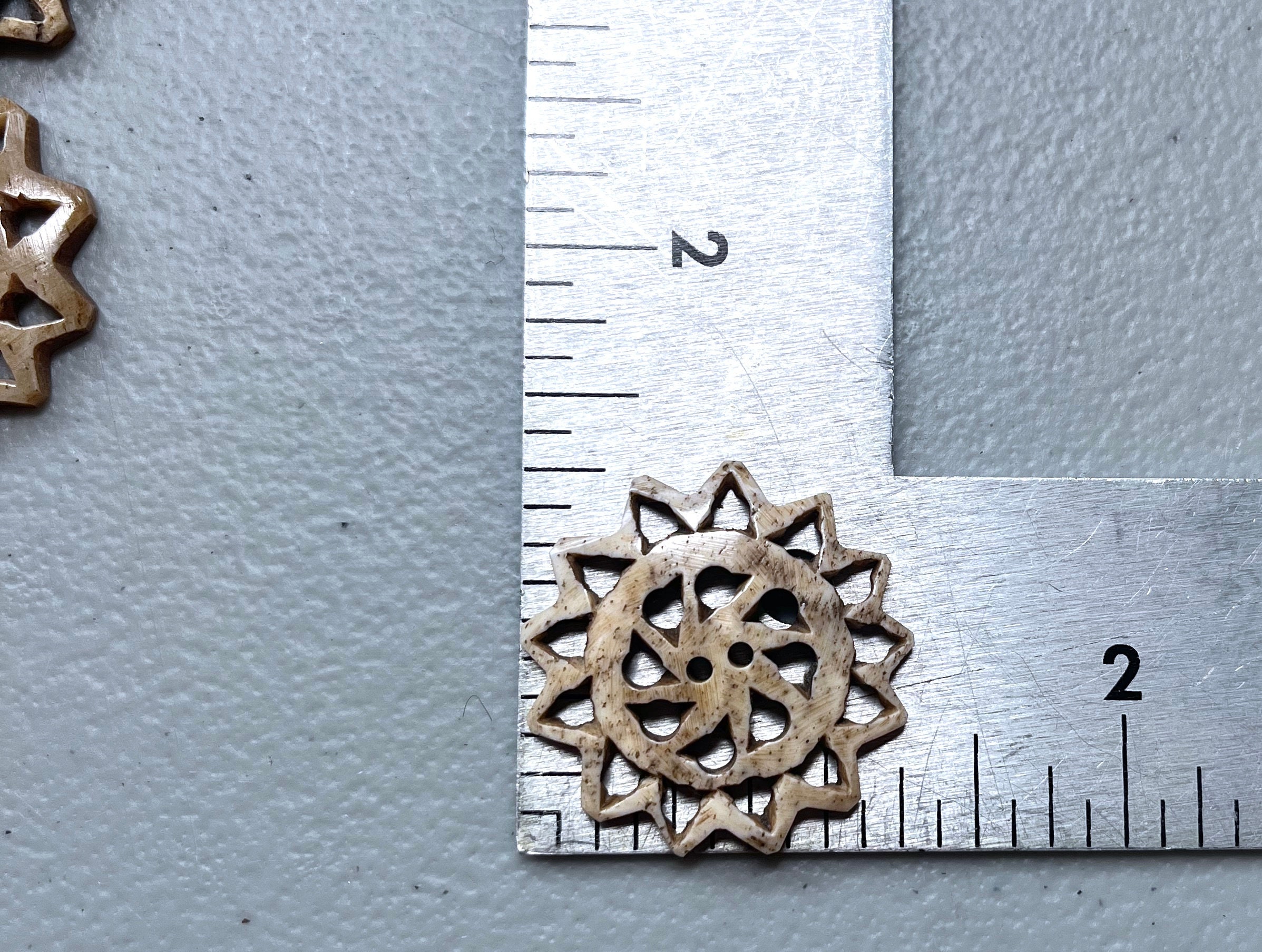 Handmade Bone Buttons Natural Carved Bone Buttons Vintage Buttons ...