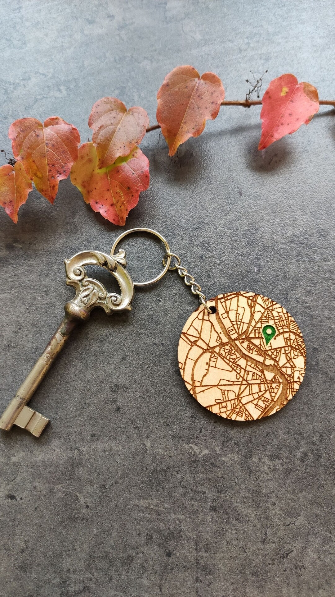 City Map Custom Key Chain - Round Without Border - Etsy