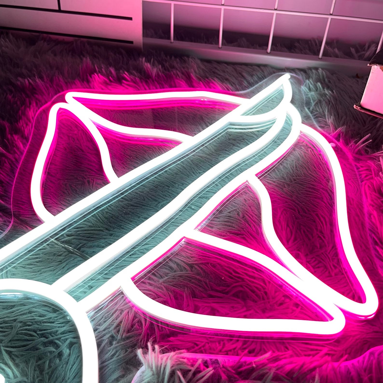 Lips LED Neon Sign,custom Nail Neon Sign,be Quiet Neon Sign, Home Room ...