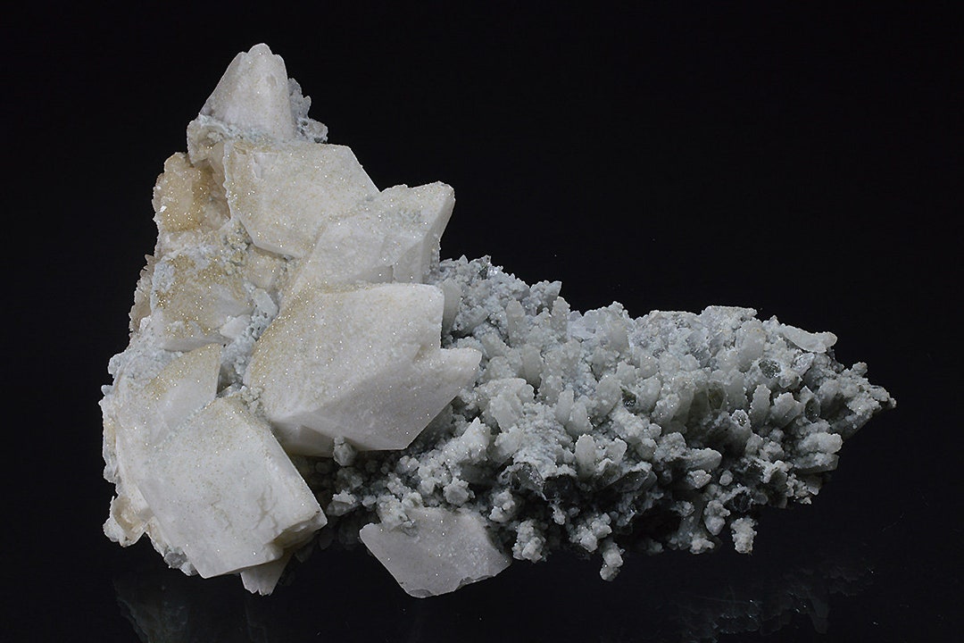 Rhombohedral Calcite on Quartz, Siderite - Etsy UK