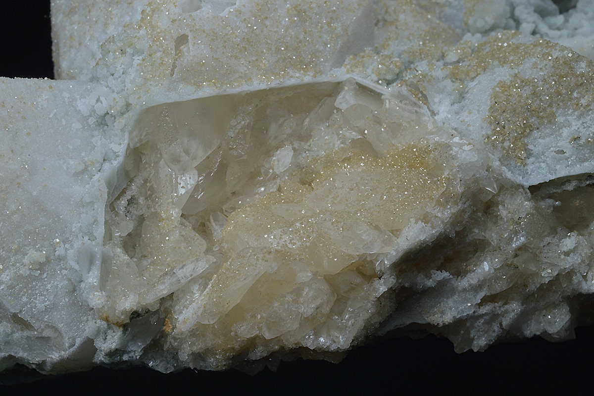 Rhombohedral Calcite on Quartz, Siderite - Etsy UK